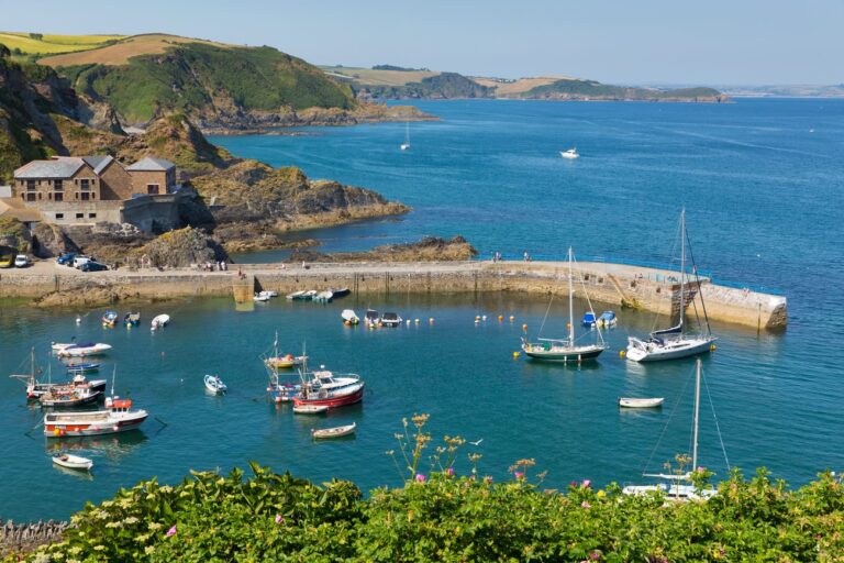 Where to Stay in Cornwall: 14 Best Areas - The Nomadvisor